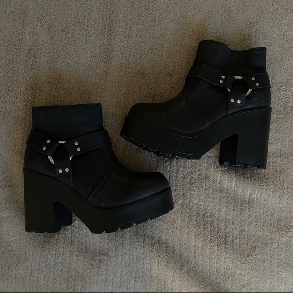 Shoes | Roc Platform Boots | Poshmark